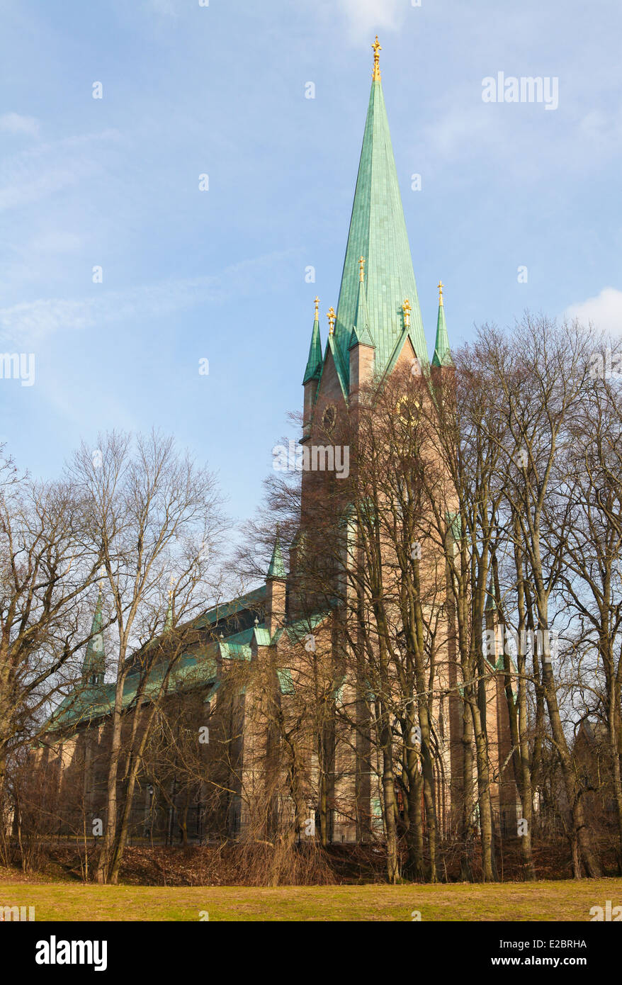 Famous cathedral hi-res stock photography and images - Alamy