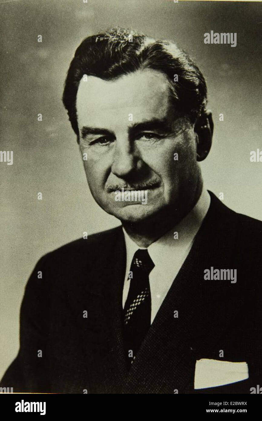 Lowell thomas hi-res stock photography and images - Alamy