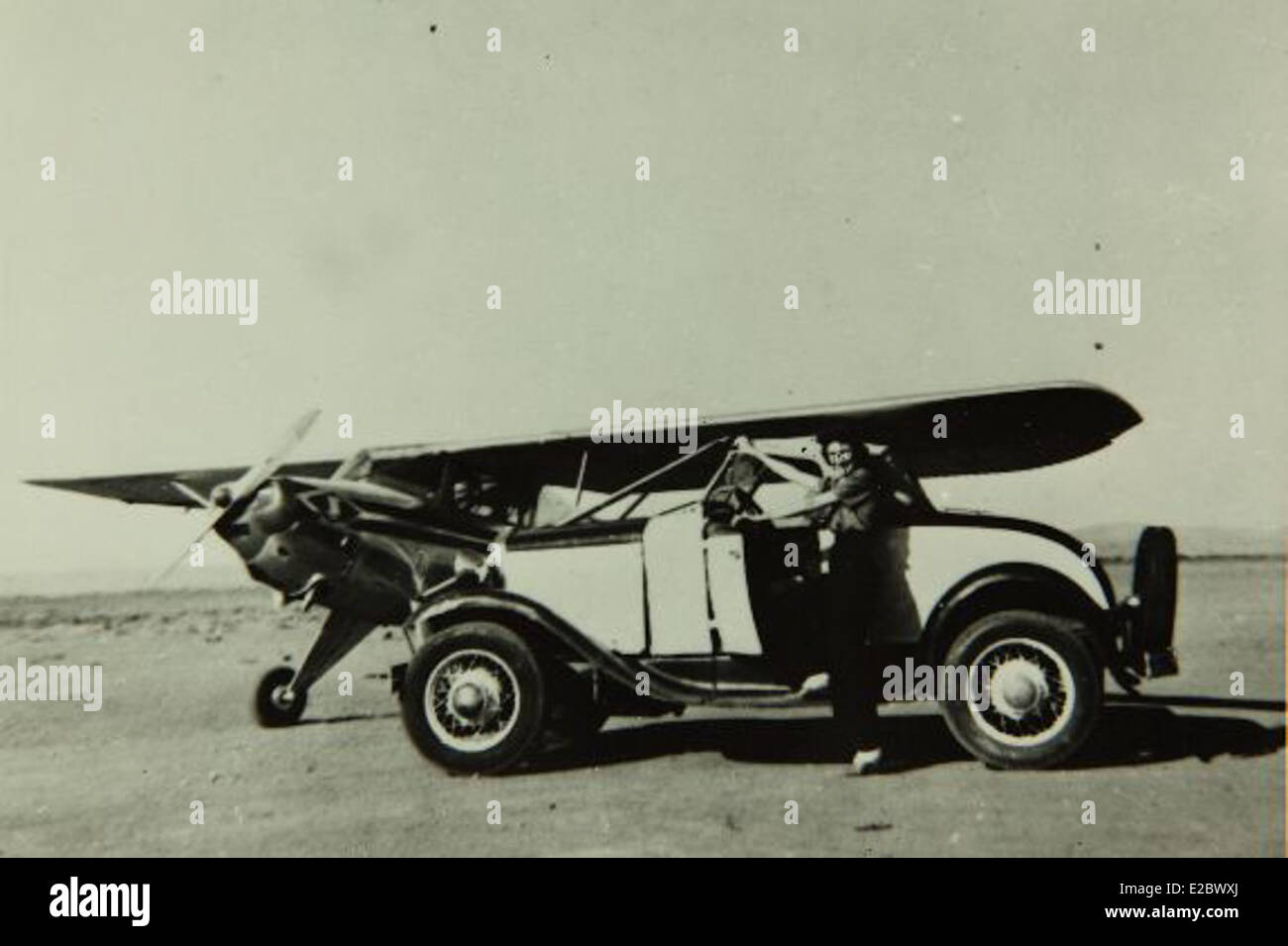 Thompson plane hi-res stock photography and images - Alamy