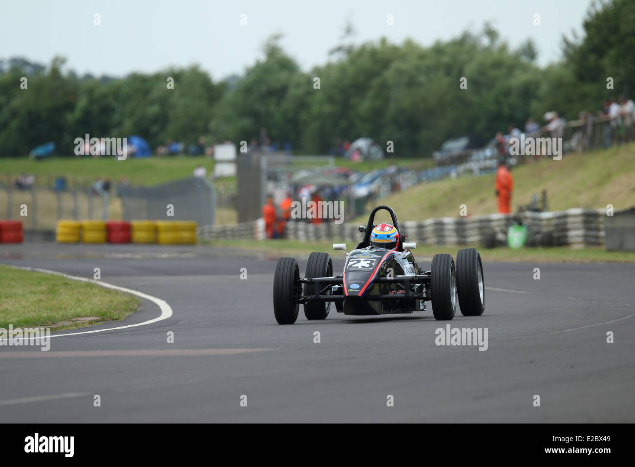 Cars racing at Castle Combe Circuit Stock Photo - Alamy