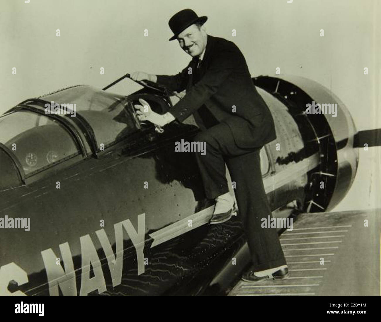 Roscoe Turner was an American aviation pioneer, known for his ...