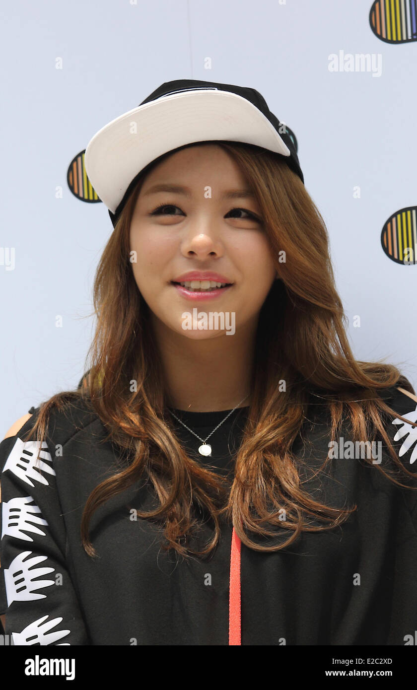 K pop singer ailee hi-res stock photography and images - Alamy