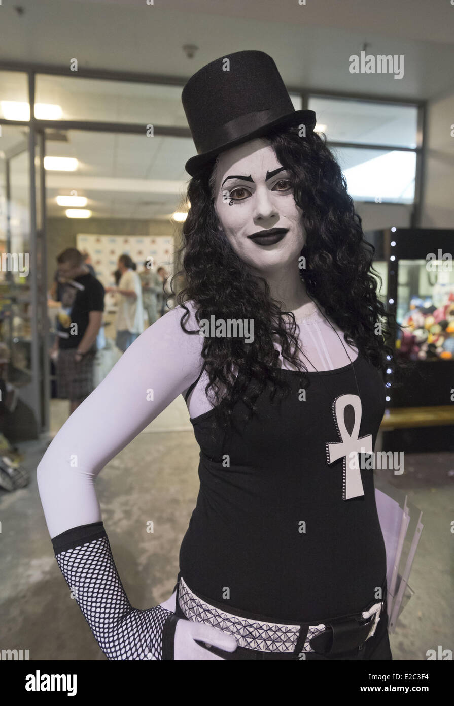 The sandman comic hi-res stock photography and images - Alamy