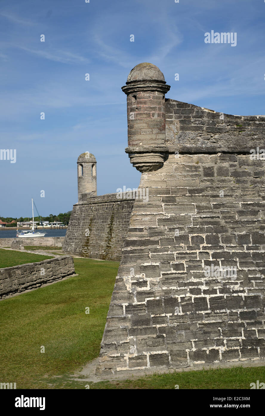 View of sentry lookout boxes on the fort walls Stock Photo - Alamy