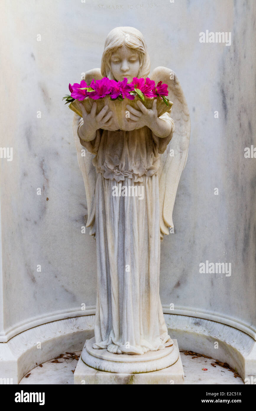 The Shell Girl with Azaleas, Bonaventure Cemetery, Savannah, Georgia ...
