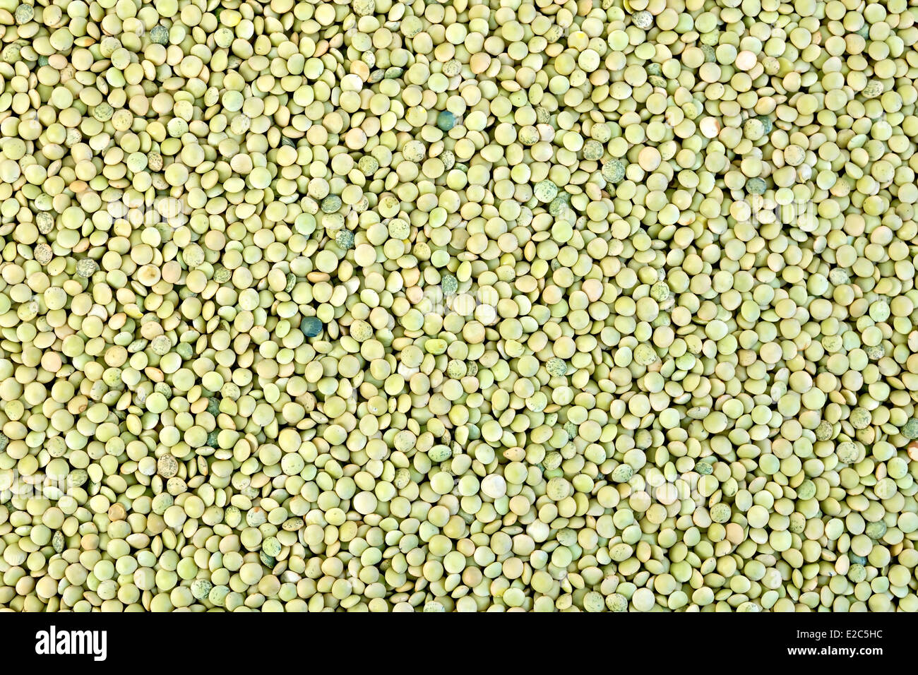 The texture of the grain green lentils Stock Photo - Alamy