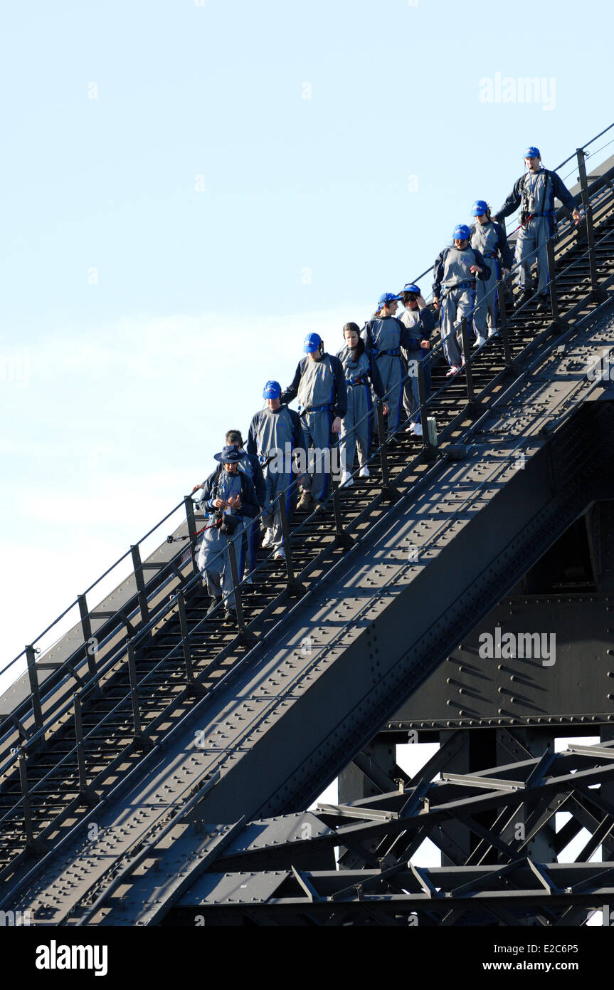 Tourists walking harbour bridge sydney hi-res stock photography and ...