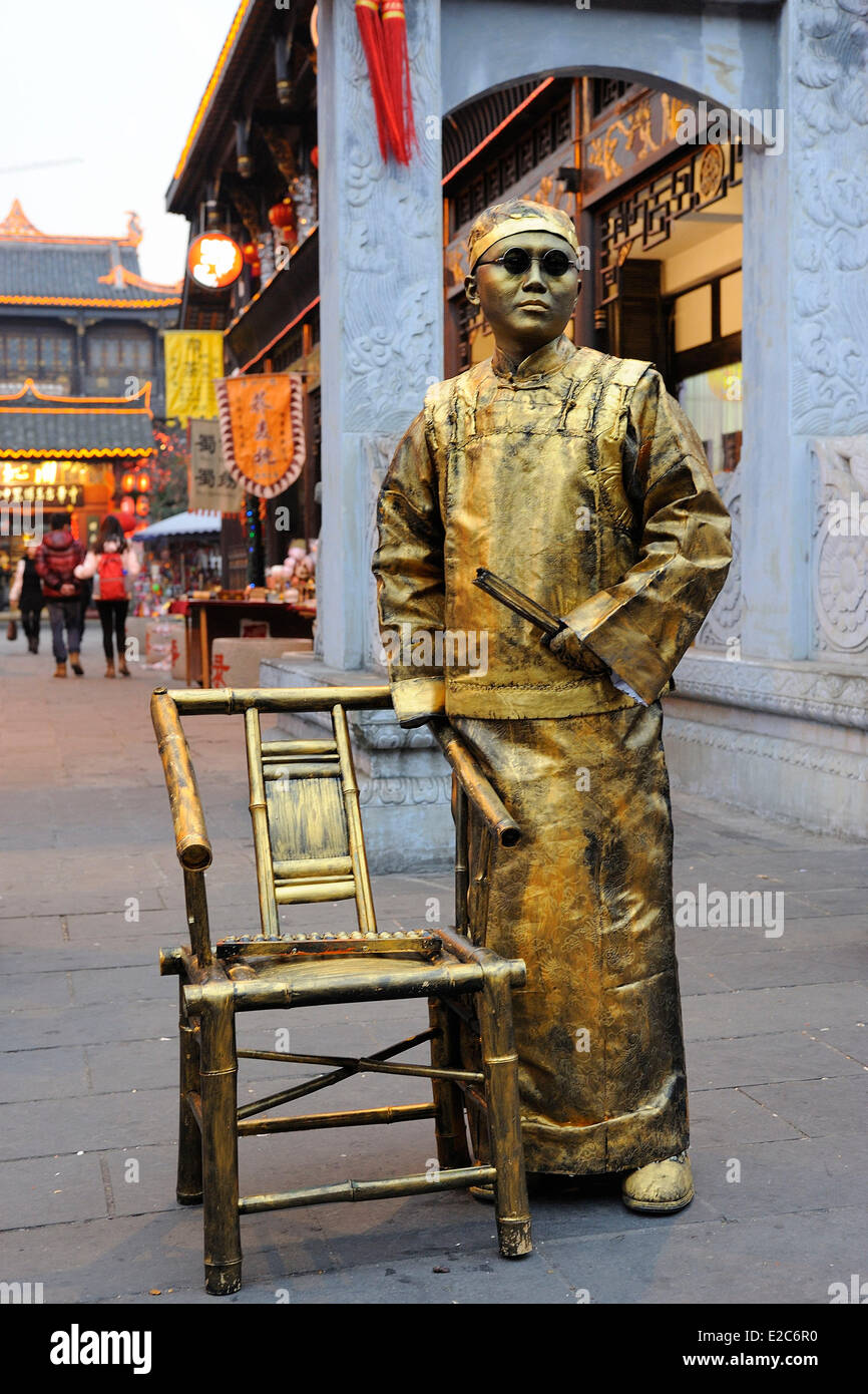Golden human statue High Resolution Stock Photography and Images - Alamy