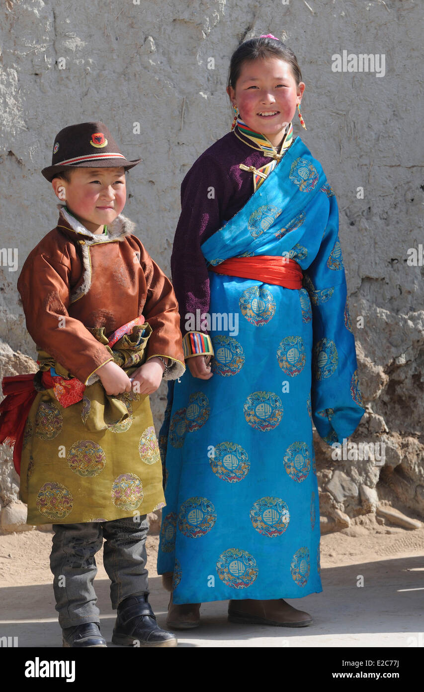 Tibetan children hi-res stock photography and images - Alamy