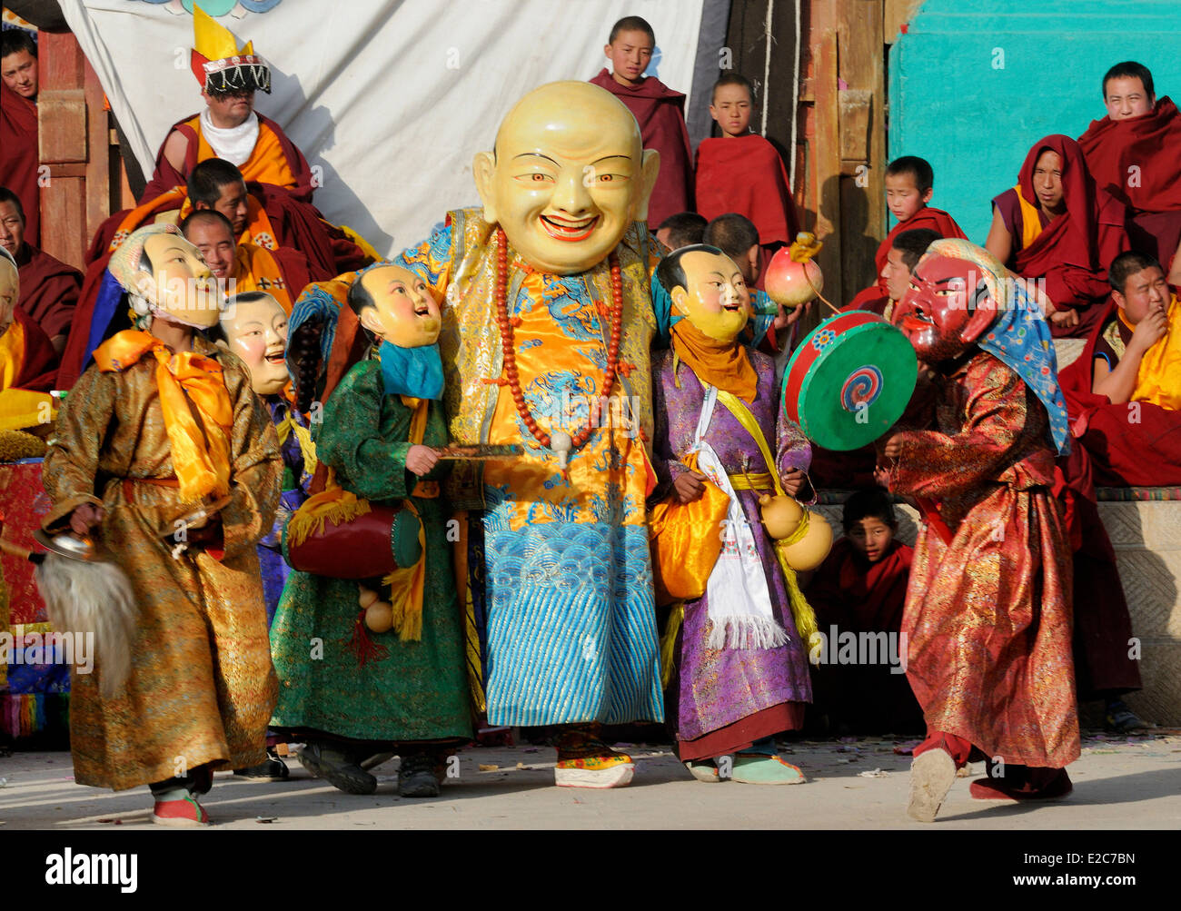 China, Qinghai, Amdo, Tongren, Lower Wutun monastery, Losar, Cham dance ...