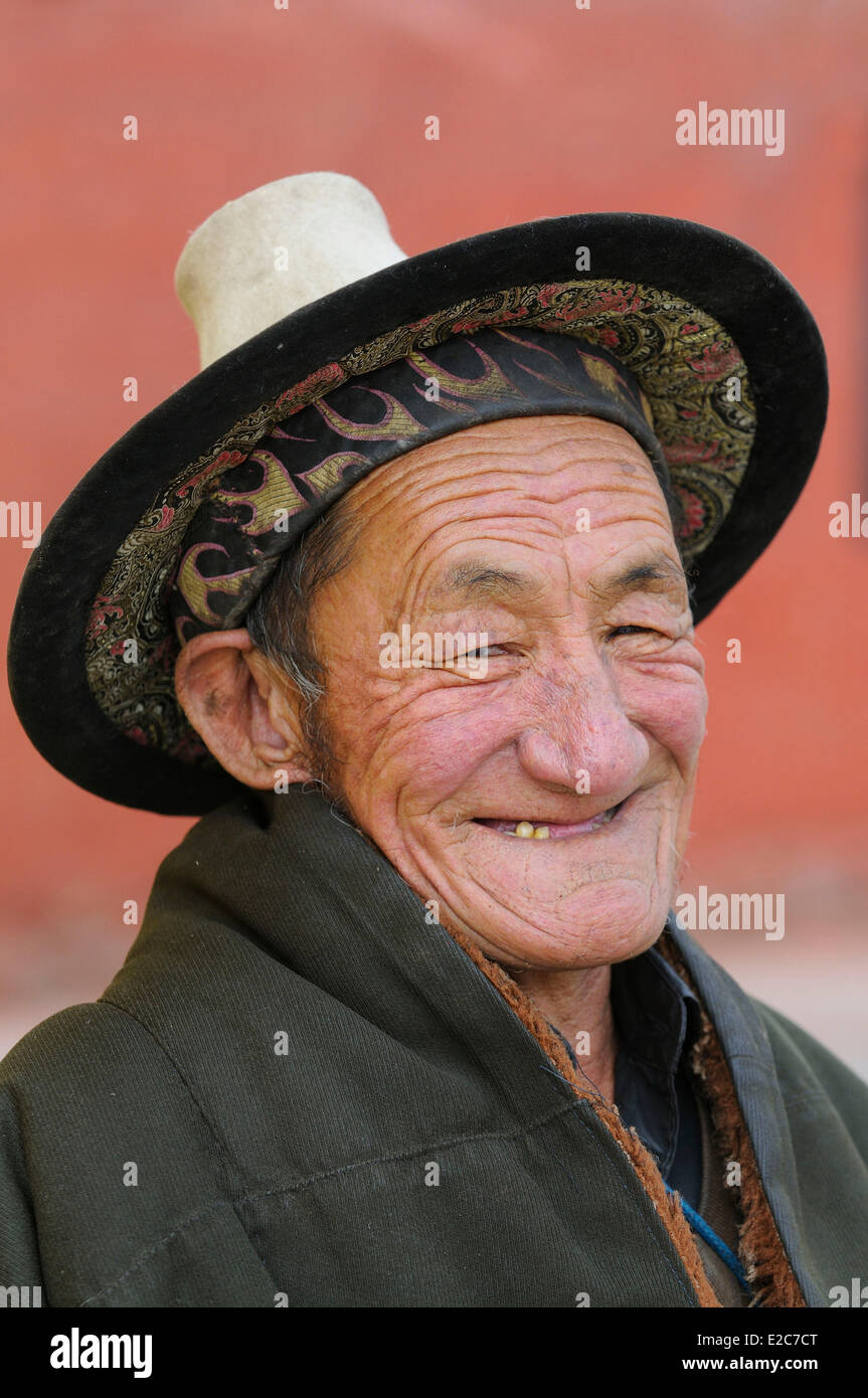 China, Qinghai, Amdo, Tongren, Monastery of Rongwo (Longwu Si), Tibetan ...