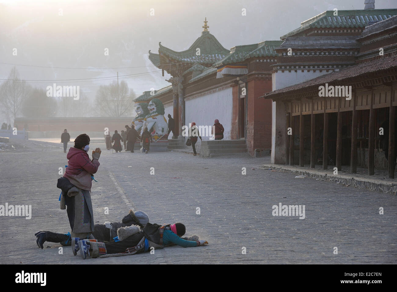 Man lying down himalayas hi-res stock photography and images - Alamy