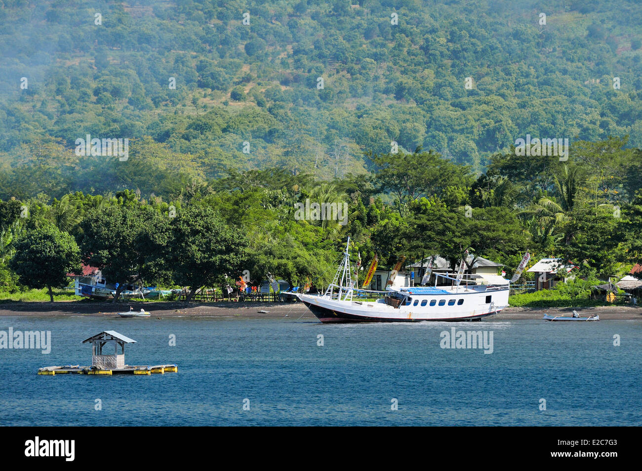 Indonesia, Lombok, the bay of Labuhan Lombok Stock Photo - Alamy