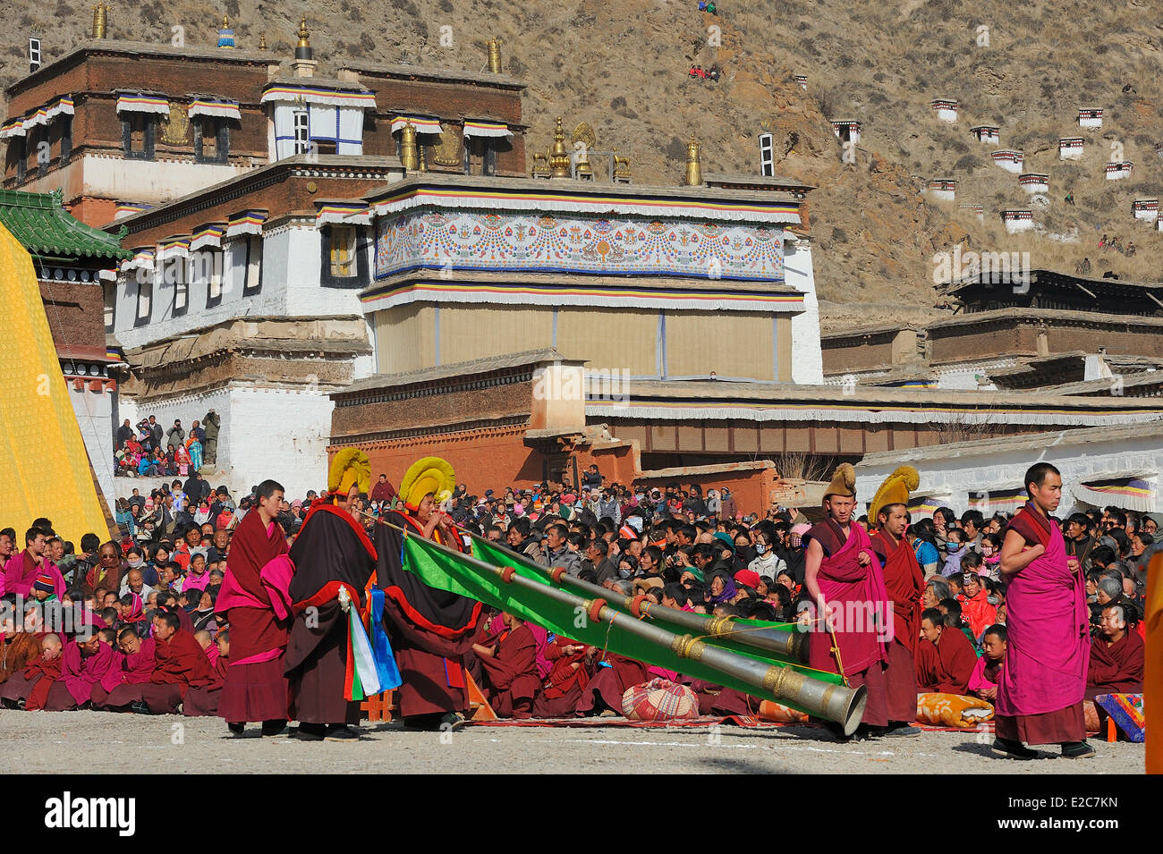 China trumpets hi-res stock photography and images - Alamy