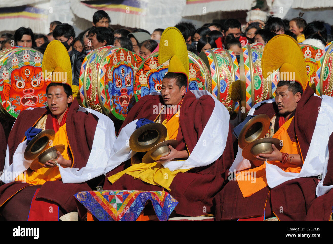 China, Gansu Province, Amdo, Xiahe, Monastery of Labrang, Losar, Cham ...