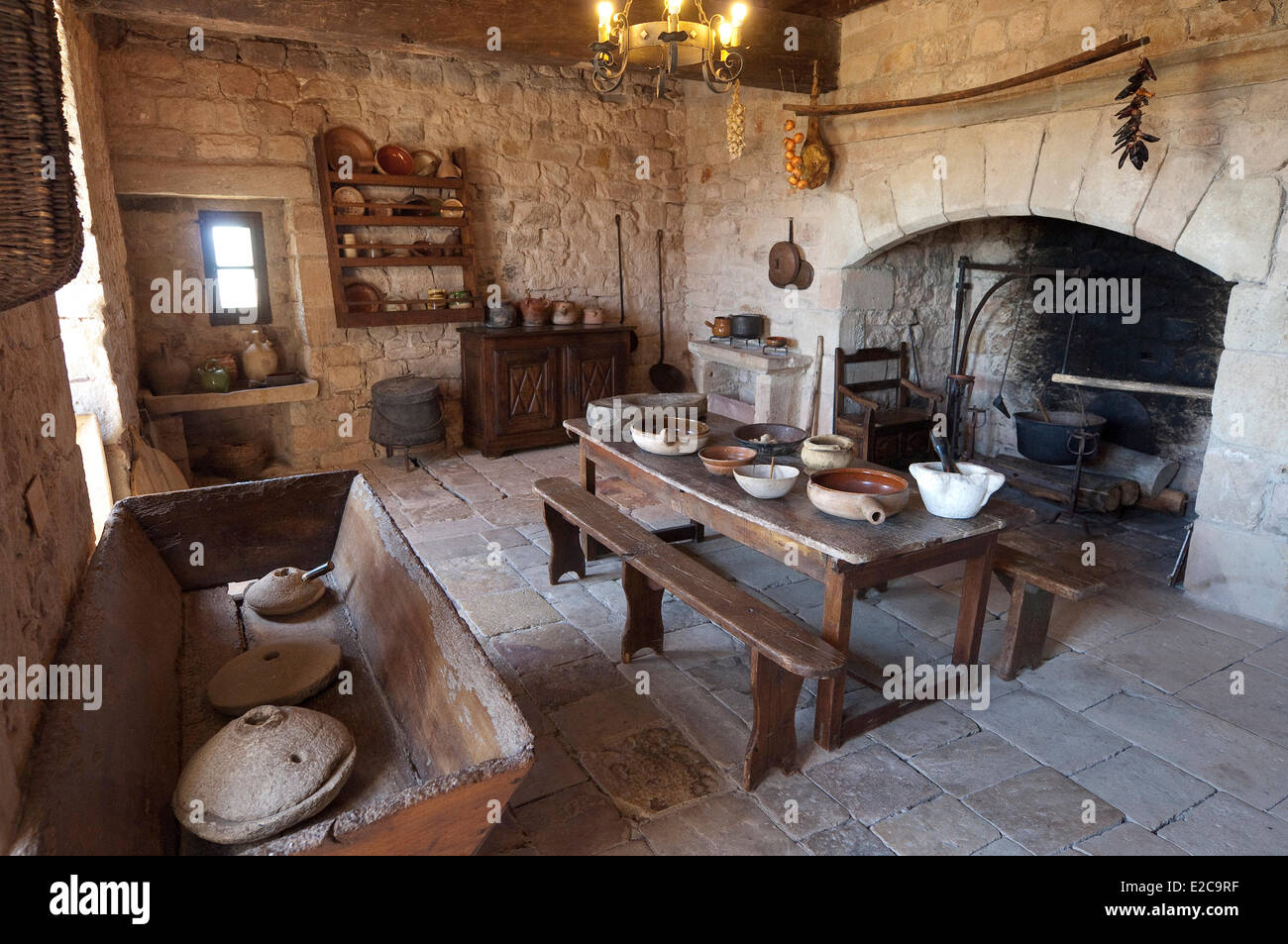 15th century kitchen hi-res stock photography and images - Alamy
