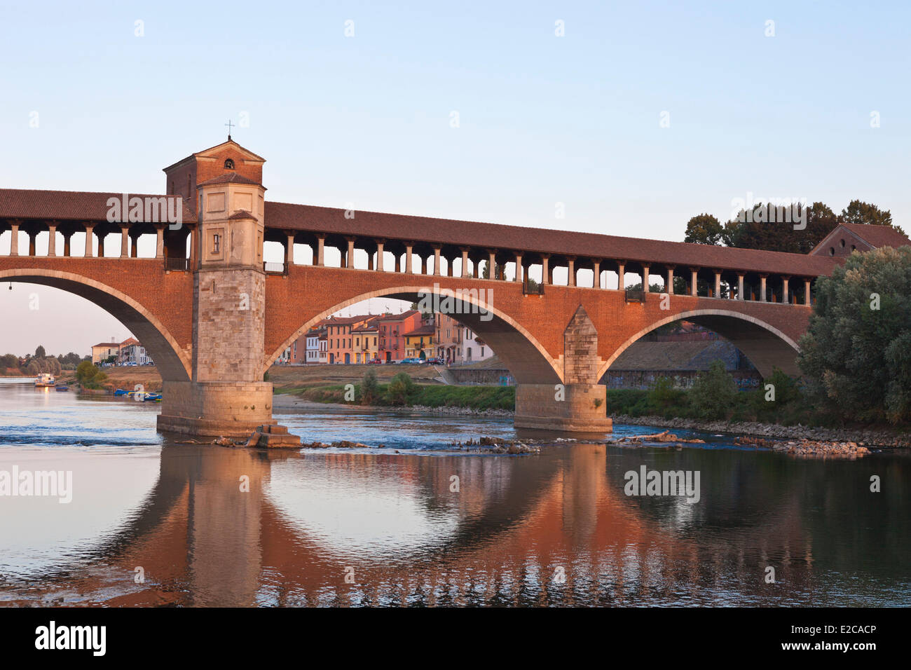 Pavia bridge hi-res stock photography and images - Alamy