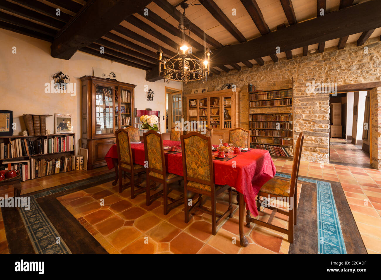 Rustic france style hi-res stock photography and images - Alamy