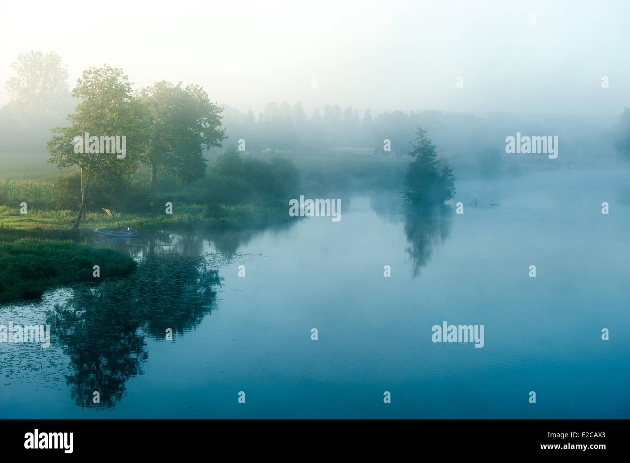 France, Morbihan, Le Roc Saint Andre, view from the Oust River and the ...