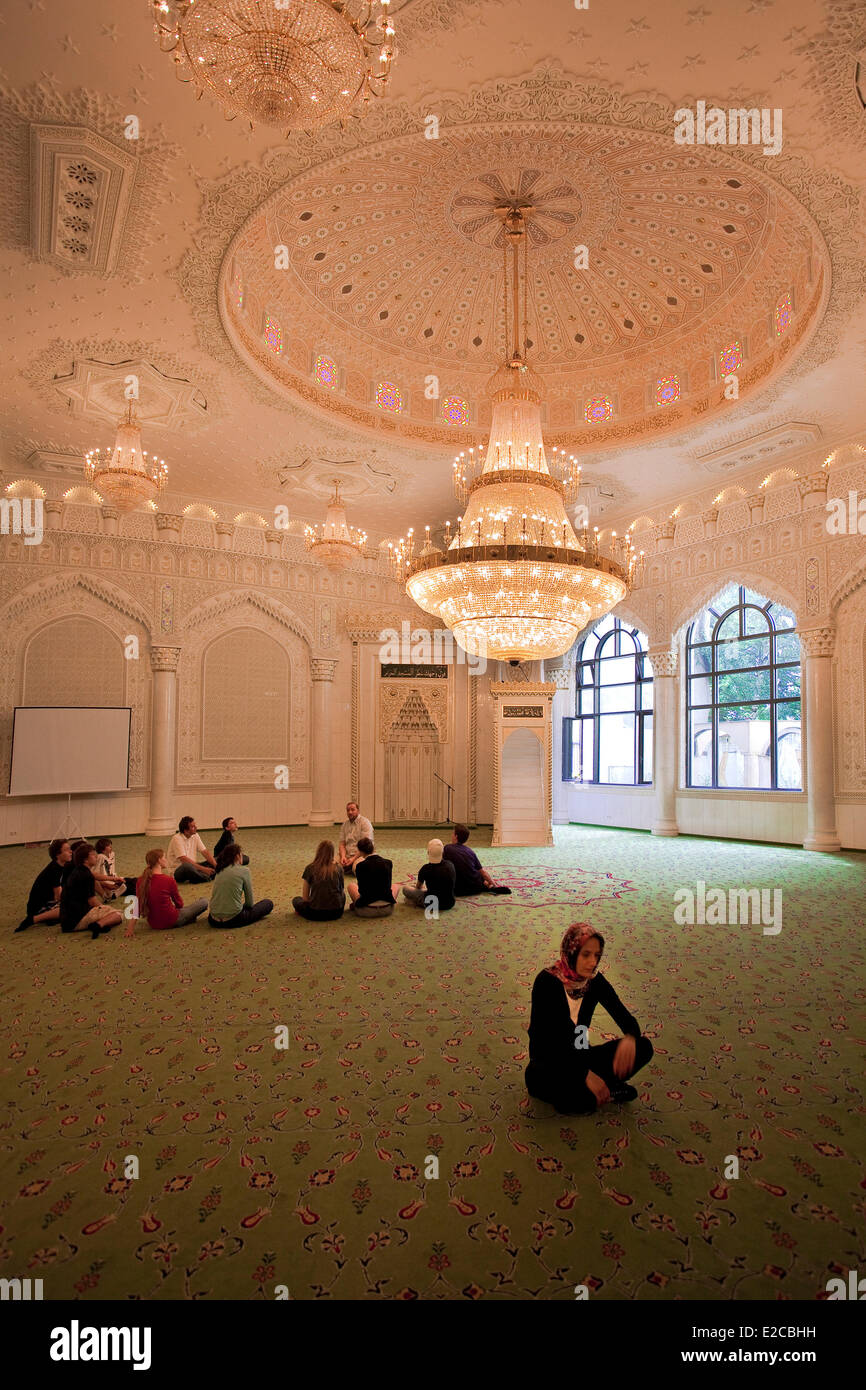 Germany, Berlin, Kreuzberg, Turkish district, mosque Stock Photo - Alamy