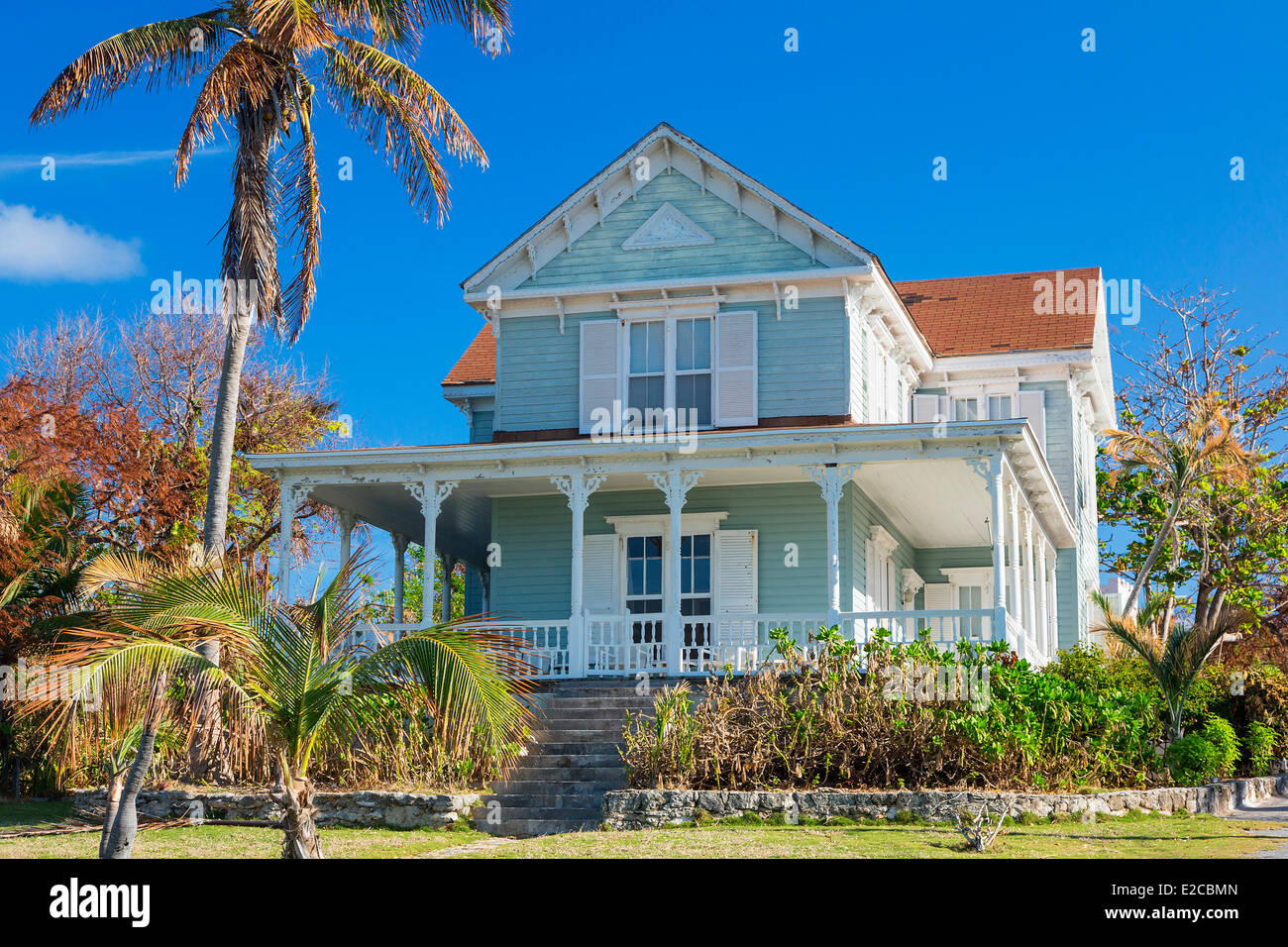 Bahamas harbour island colonial architecture hi-res stock photography ...