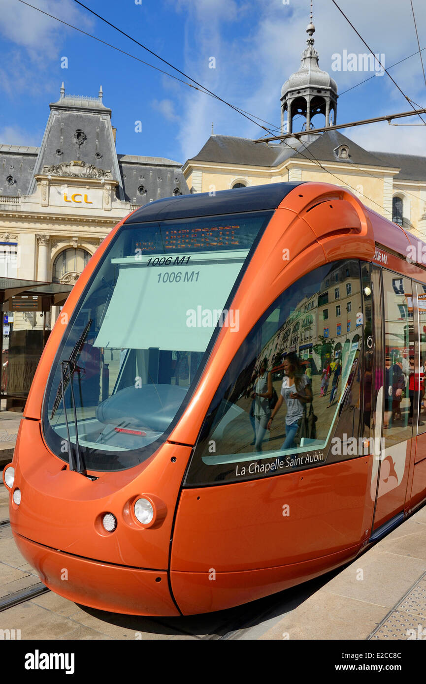 Le tram hi-res stock photography and images - Alamy