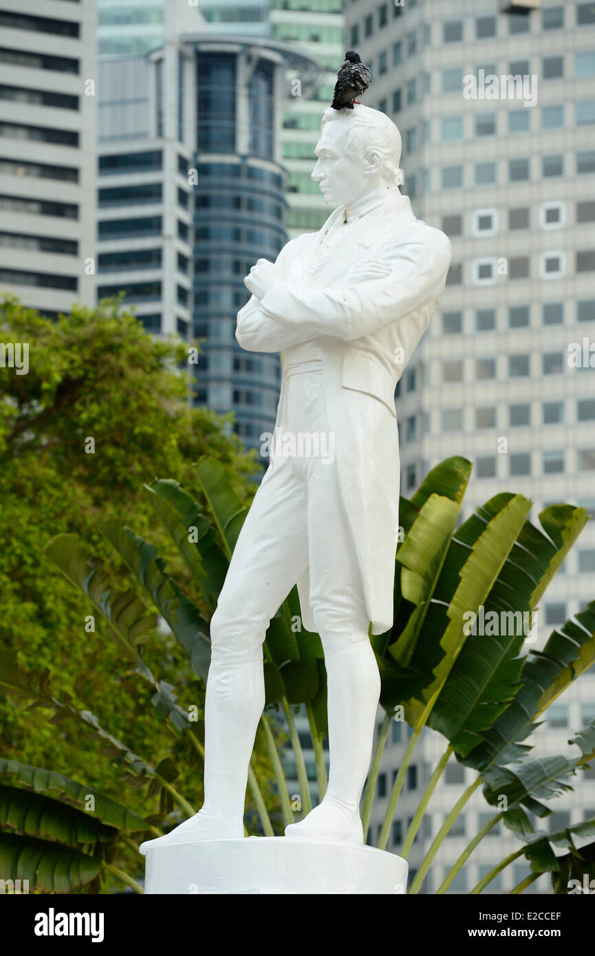 Raffles statue sir stamford raffles hi-res stock photography and images ...