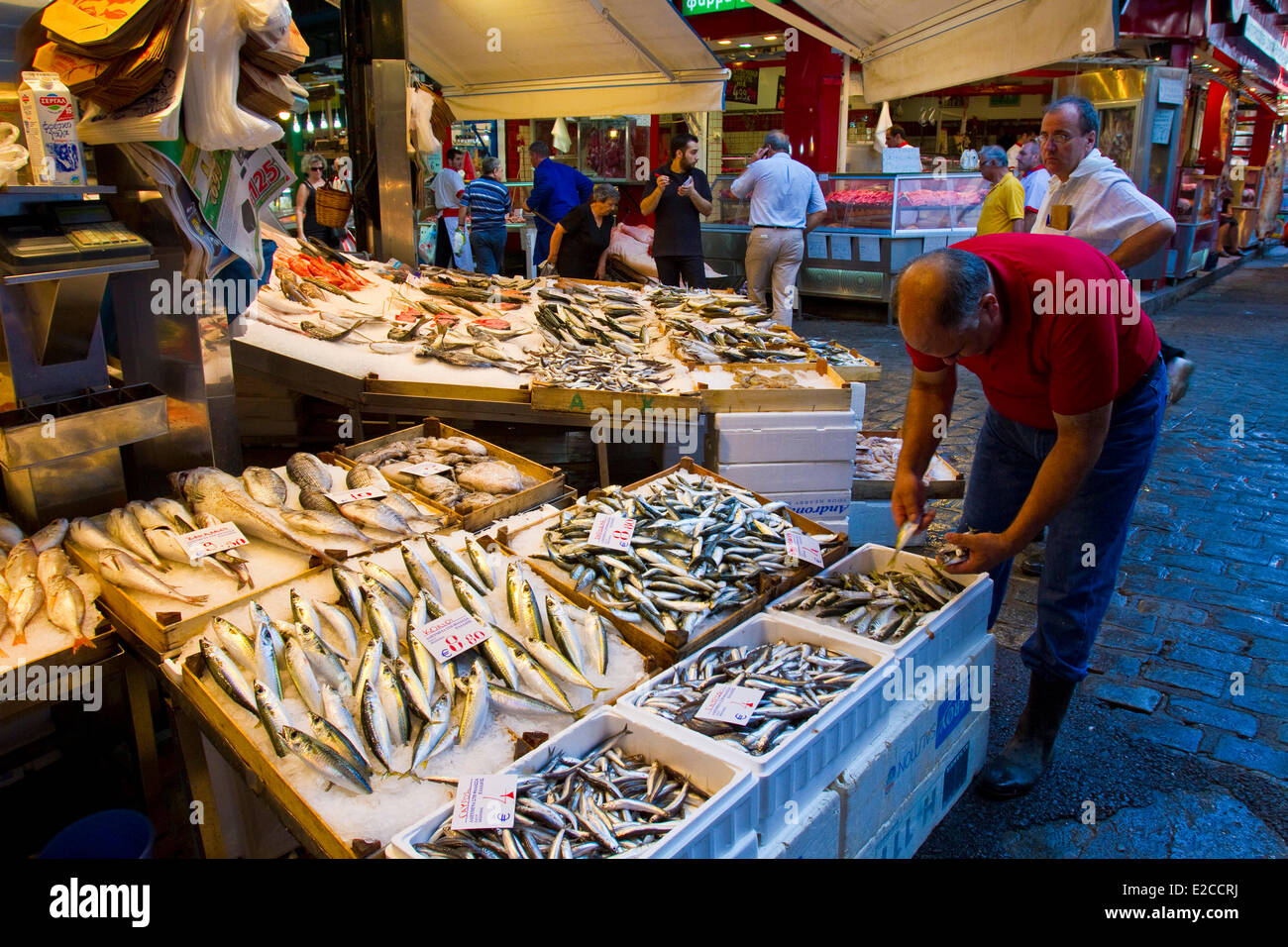 Fish display greece hi-res stock photography and images - Alamy