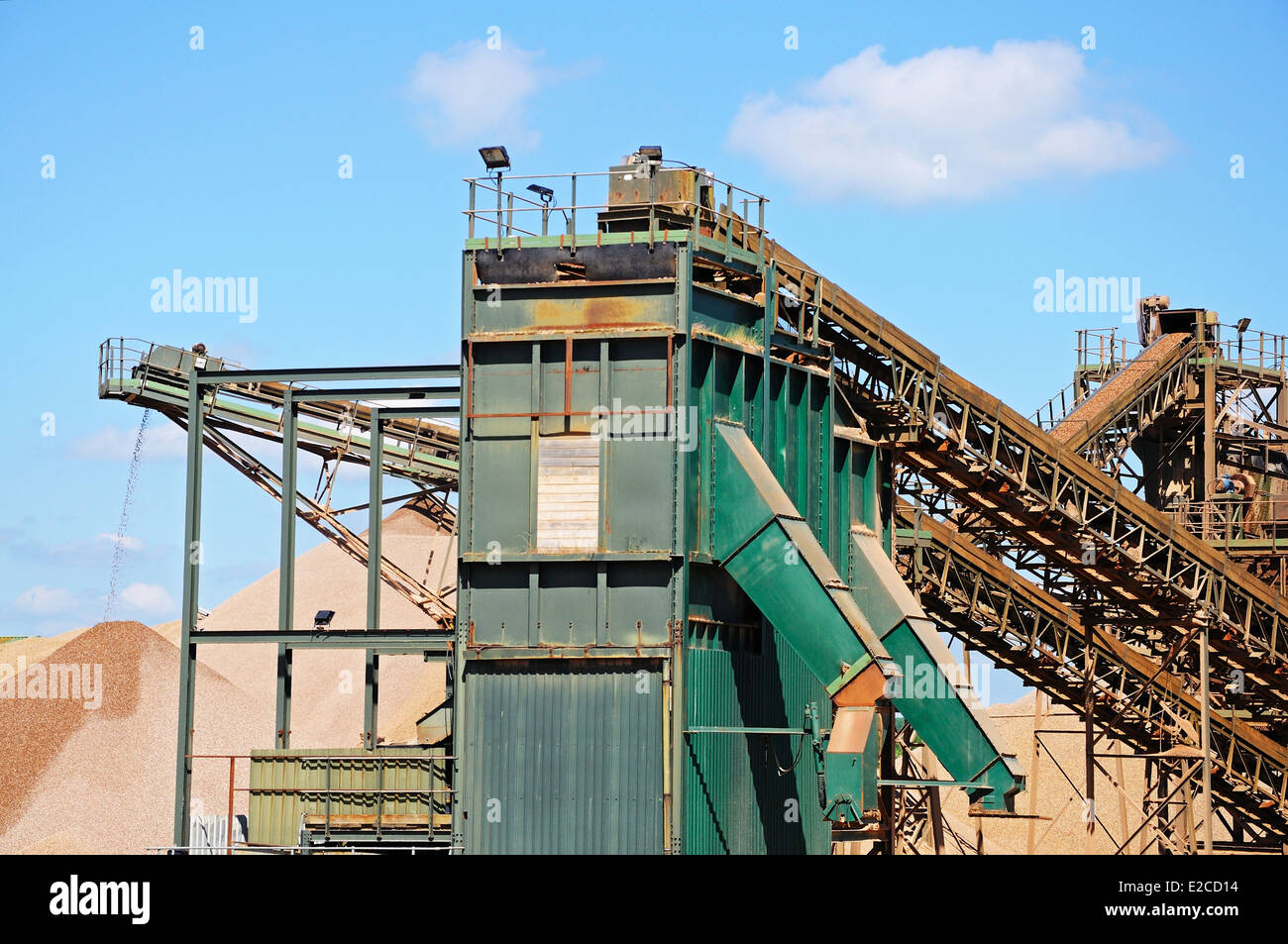 Quarry conveyor hi-res stock photography and images - Alamy