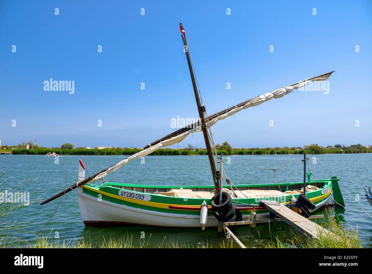 Lateen hi-res stock photography and images - Alamy