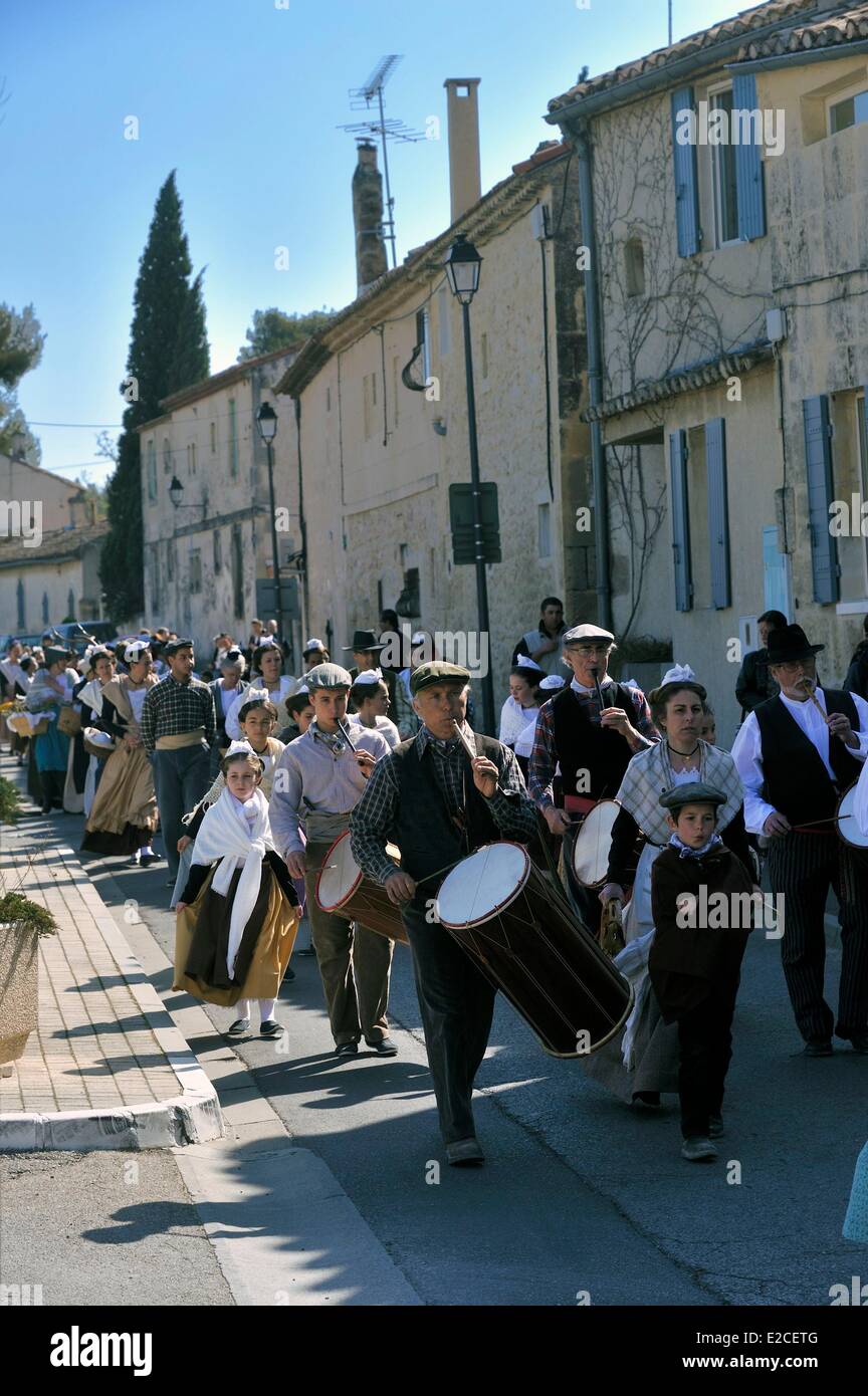 Drum groups hi-res stock photography and images - Alamy