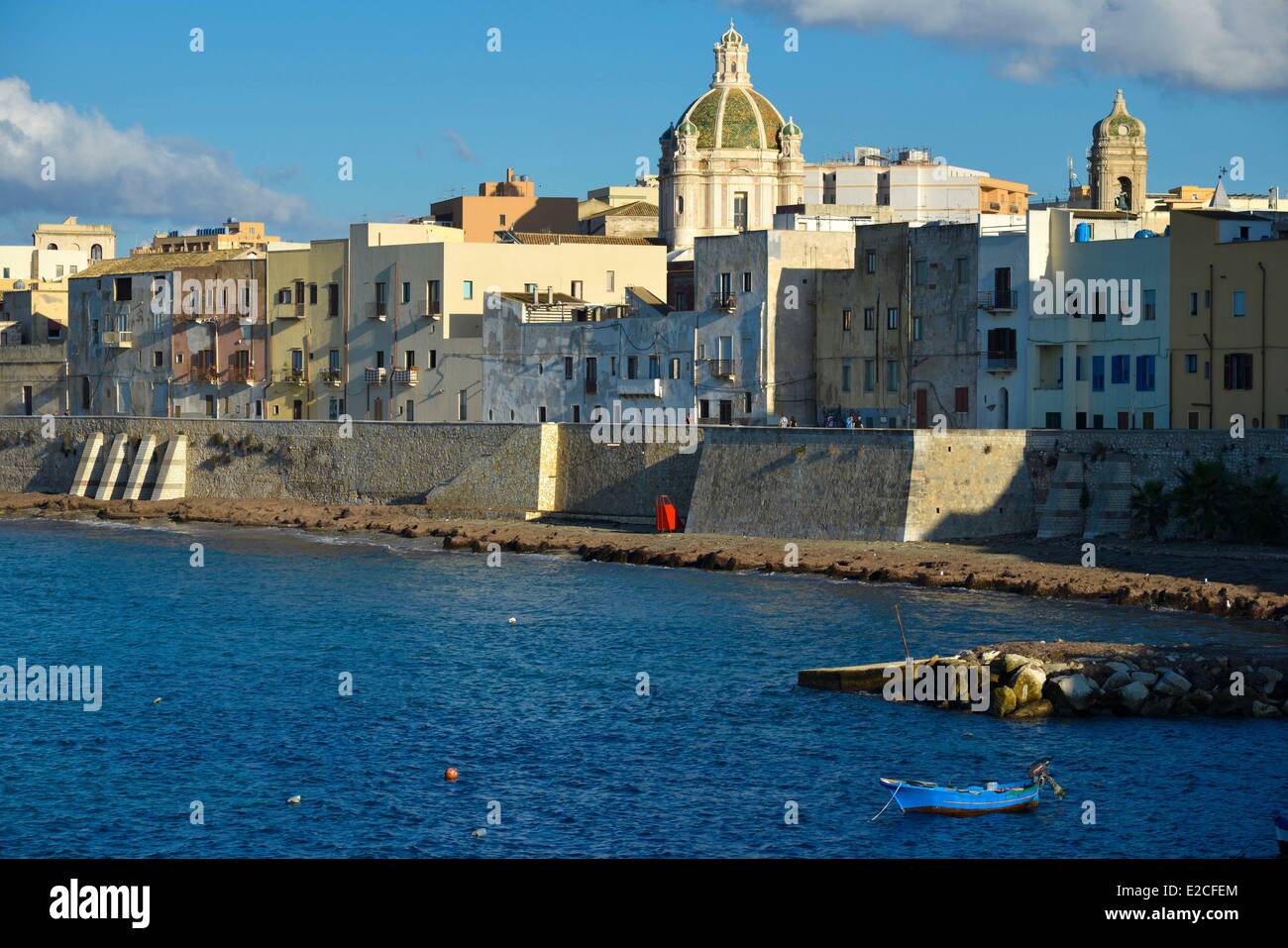 Italy, Sicily, Trapani, historic center, Ossuna door on the waterfront ...