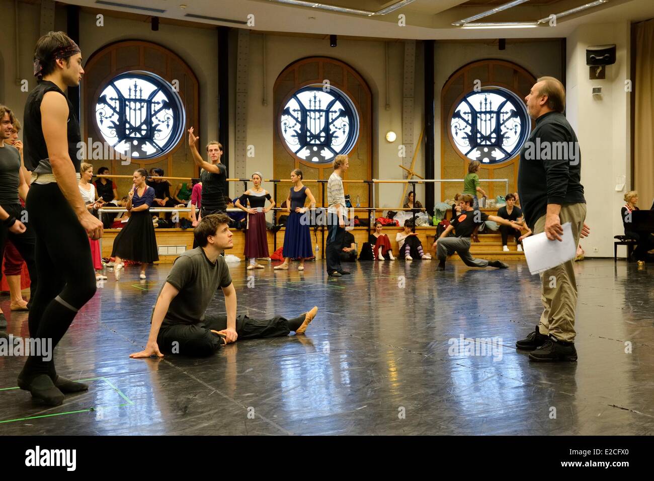Opera paris garnier ballet hi-res stock photography and images - Alamy