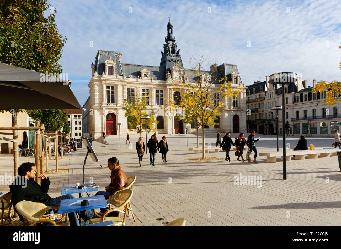 France, Vienne, Poitiers, Town Hall, Marechal Leclerc place Stock Photo ...