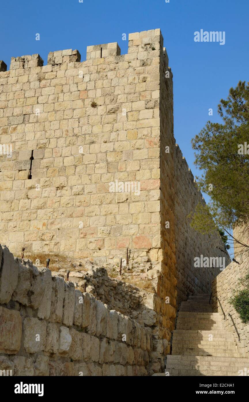 Old city walls jerusalem hi-res stock photography and images - Alamy