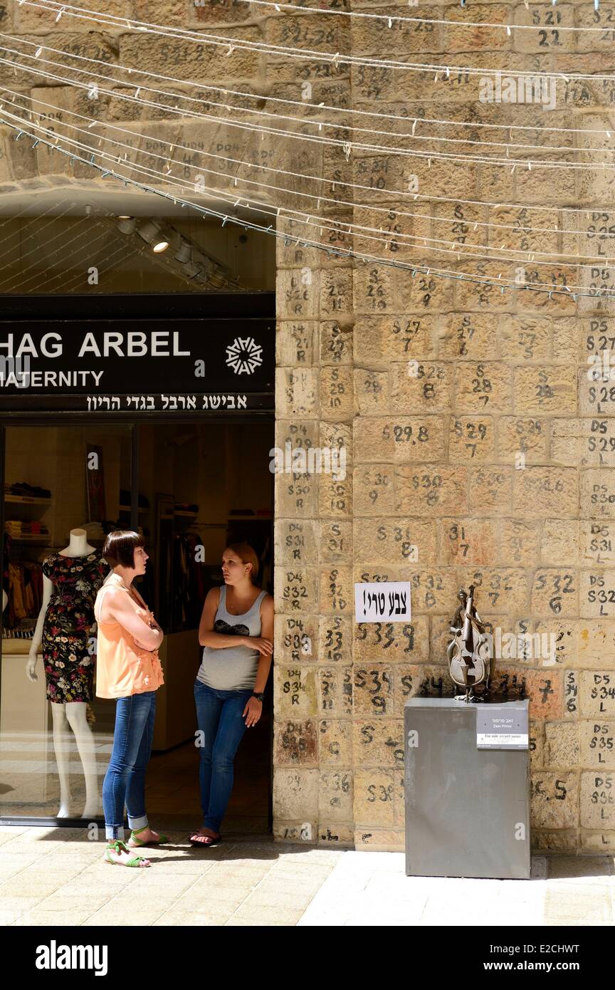 Israel, Jerusalem, Mamilla mall and luxury pedestrian shopping street ...