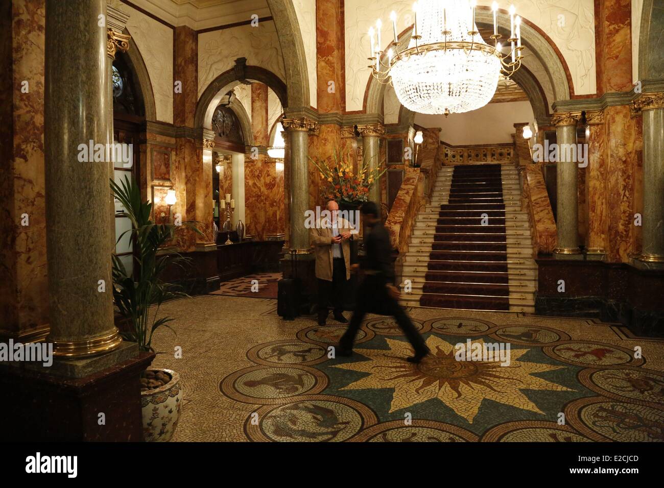 Victorian Style Hotel High Resolution Stock Photography And Images Alamy