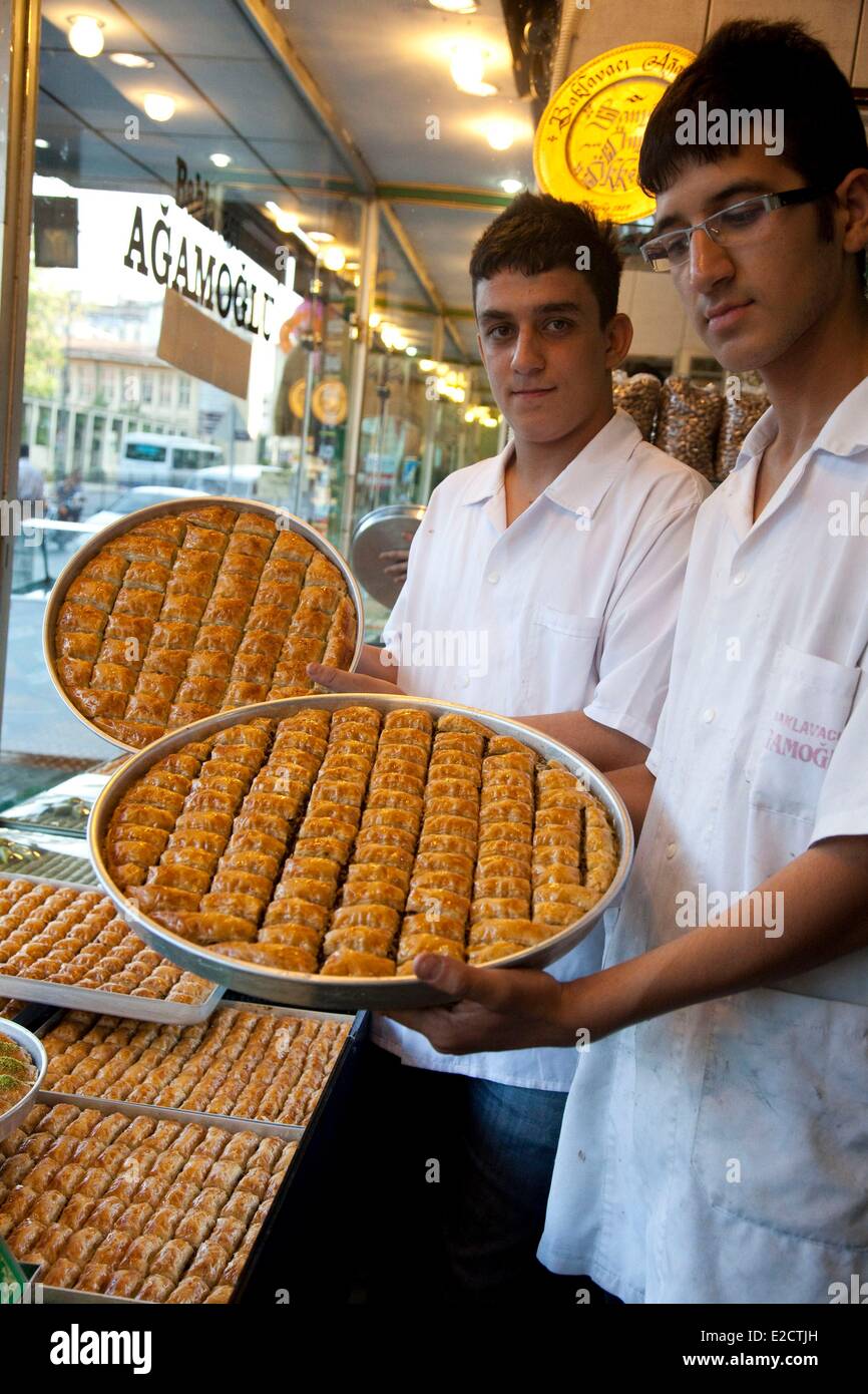 Turkey South Eastern Anatolia Gaziantep famous baklava from Antep Stock ...