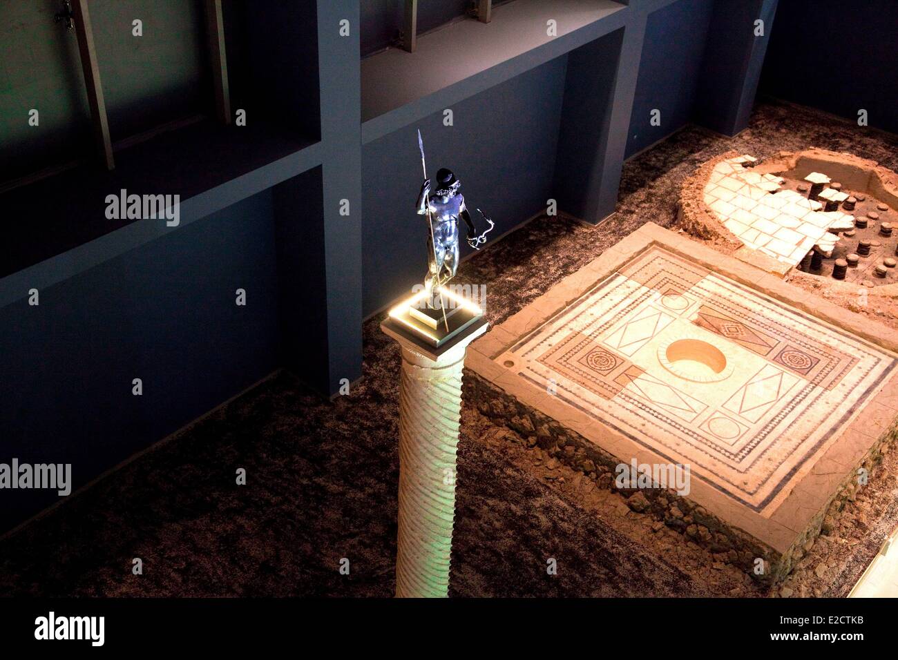 Ares statue hi-res stock photography and images - Alamy