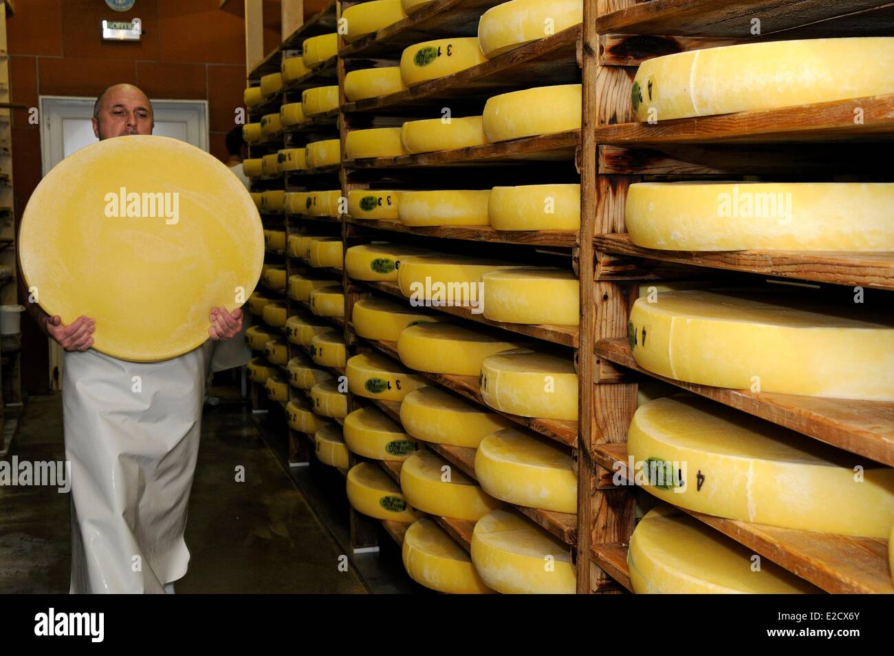 Comte cheese wheel hi-res stock photography and images - Alamy