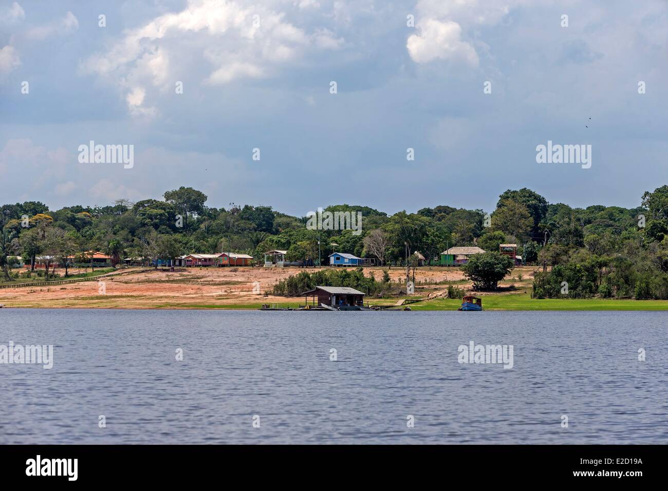 Rio amazon house brazil hi-res stock photography and images - Alamy