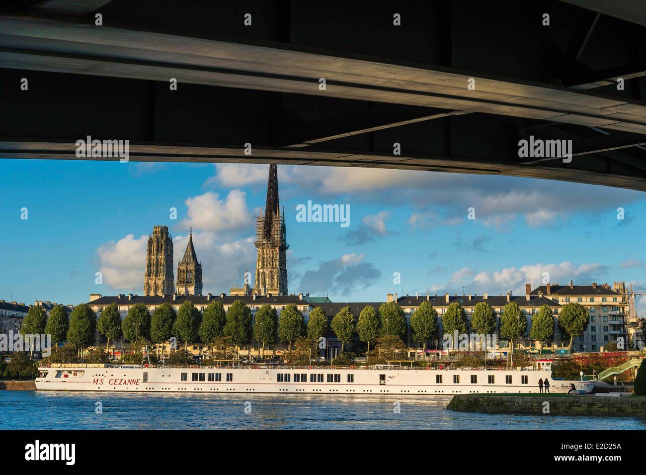 Corneille bridge and cathedral rouen hi-res stock photography and ...