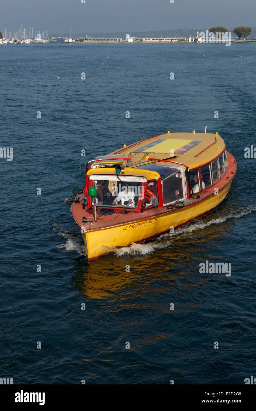 Water shuttle boat hi-res stock photography and images - Alamy