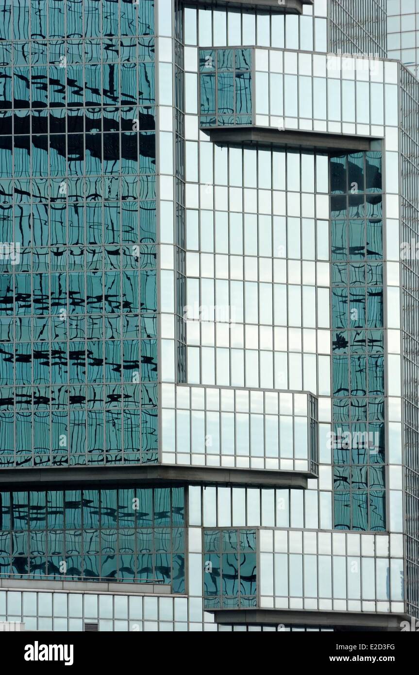 China Hong Kong Lippo Center twin towers designed by architects Paul ...