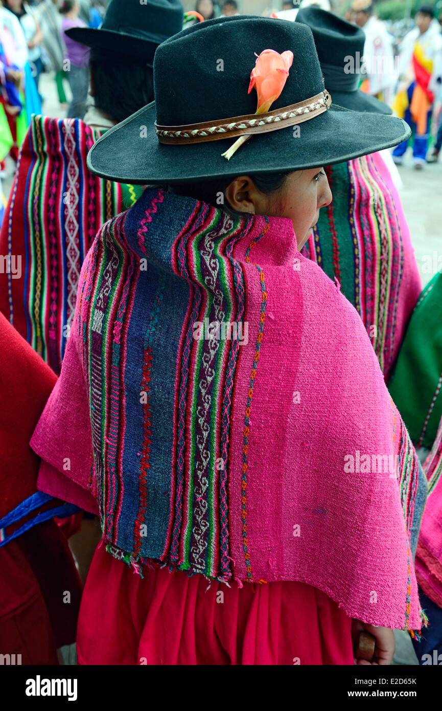 Quechua women hi-res stock photography and images - Alamy