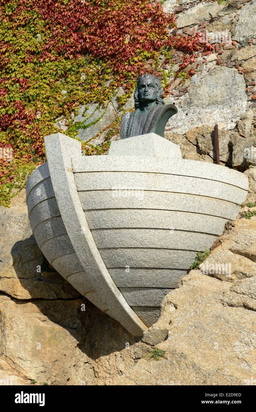 France, Haute Corse, Calvi, sculpture in honor of Christopher Columbus ...