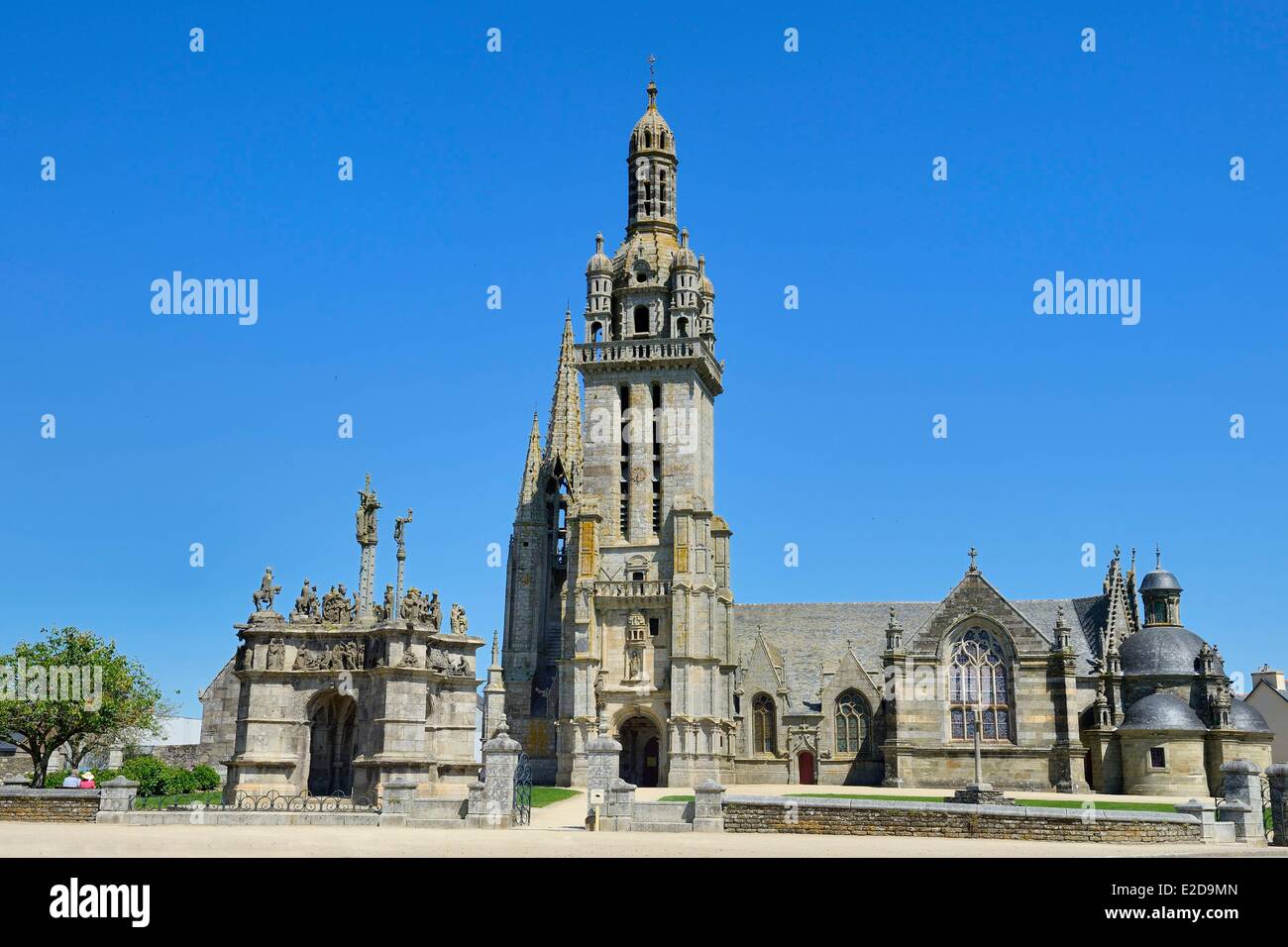 Parish enclosure of pleyben hi-res stock photography and images - Alamy