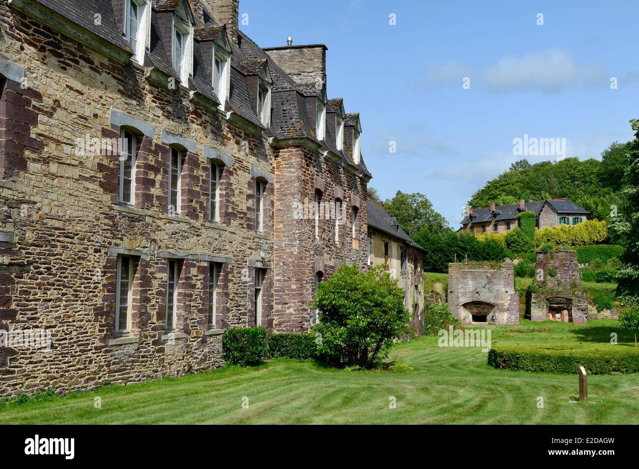 Former forge building hi-res stock photography and images - Alamy