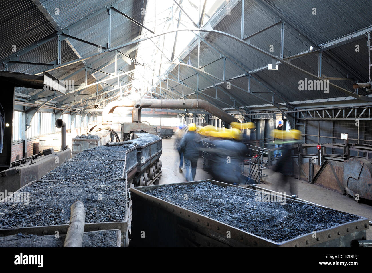 Grinding room hi-res stock photography and images - Alamy