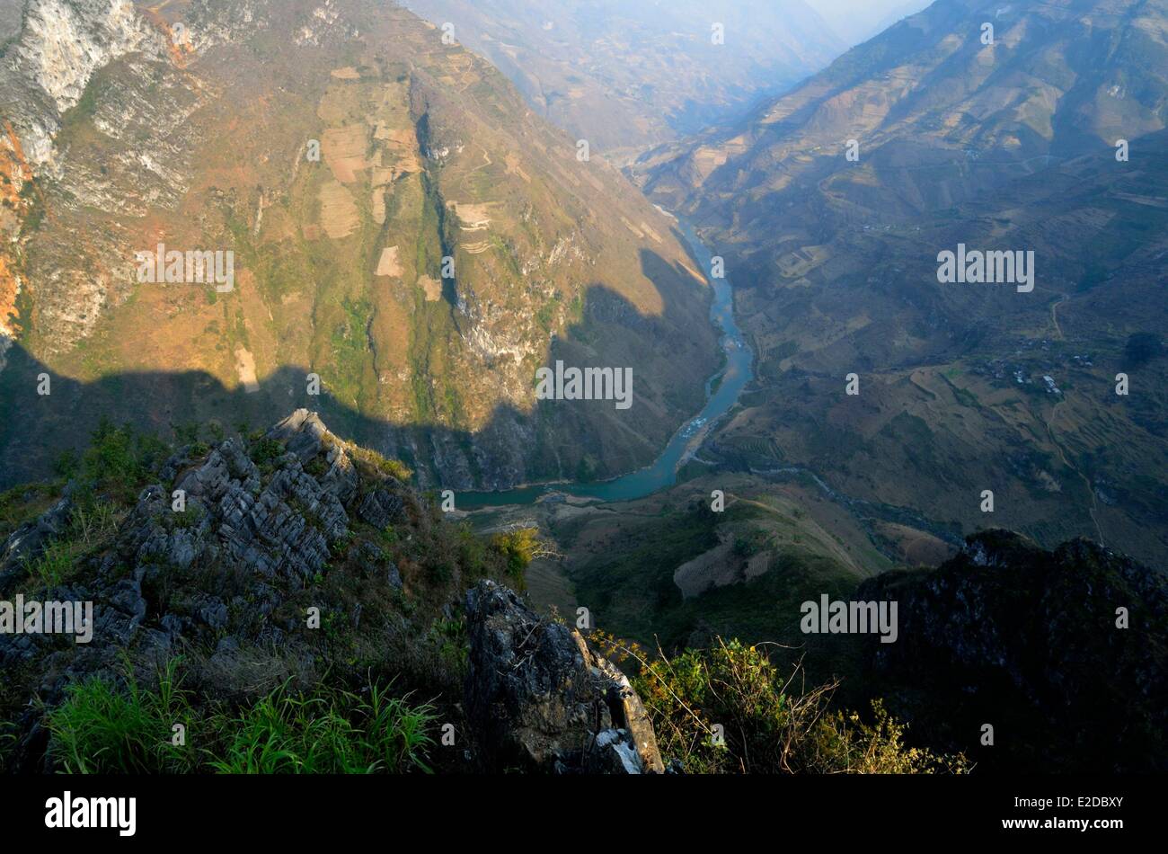 Vietnam Ha Giang province 4C road between Dong Van and Meo Vac Ma Pi ...